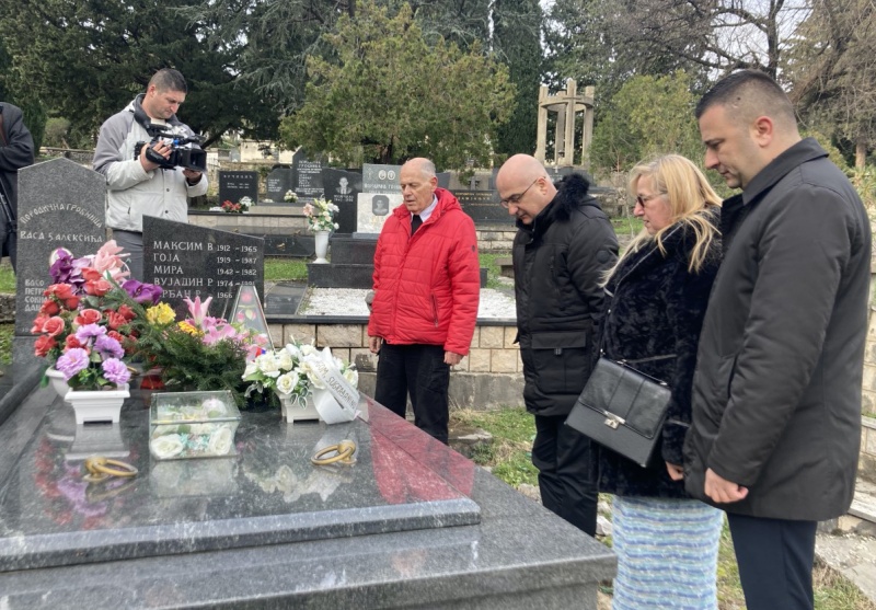 Rade Aleksić: Dok je svijeta koji priznaje Srđana, on je živ | DIREKT ...